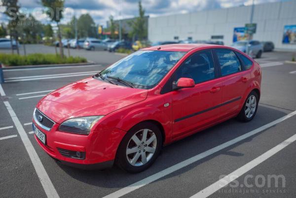 Red Ford Focus 2006 in Riga, with an engine capacity of 1.60 L and mileage of 205 thousand km for 1350 €, photo 2 on AUTOMOTO.COM.LV