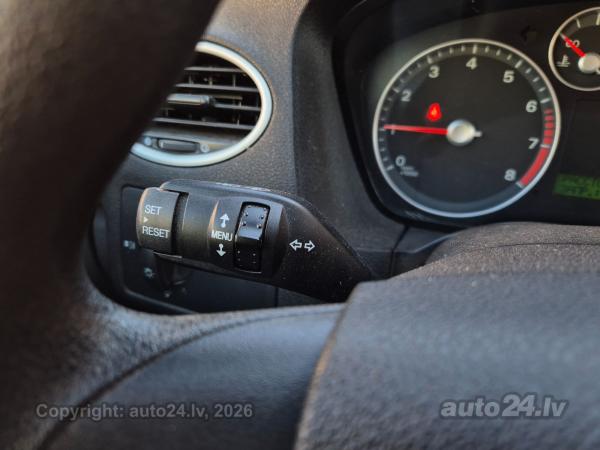 Sarkans Ford Focus 2006 Tallina, ar dzinēja tilpumu 1.40 L un nobraukumu 161 tūkst. km par 799 €, foto 8 vietnē AUTOMOTO.COM.LV