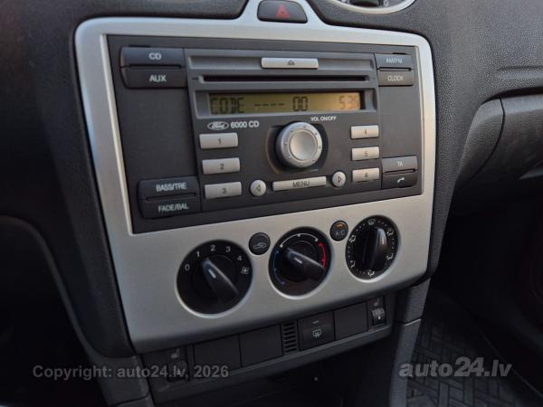 Sarkans Ford Focus 2006 Tallina, ar dzinēja tilpumu 1.40 L un nobraukumu 161 tūkst. km par 799 €, foto 10 vietnē AUTOMOTO.COM.LV