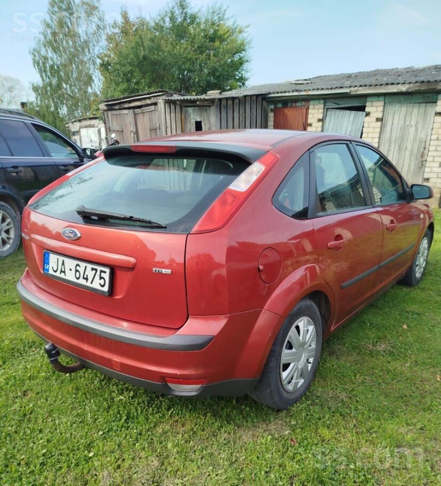 Sarkans Ford Focus 2006 Jelgava, ar dzinēja tilpumu 1.60 L un nobraukumu 265 tūkst. km par 1500 €, foto 1 vietnē AUTOMOTO.COM.LV