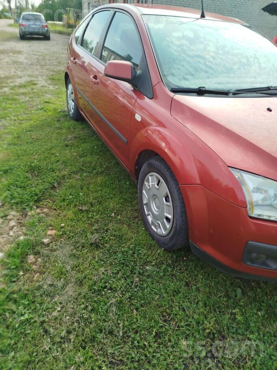 Sarkans Ford Focus 2006 Jelgava, ar dzinēja tilpumu 1.60 L un nobraukumu 265 tūkst. km par 1500 €, foto 6 vietnē AUTOMOTO.COM.LV