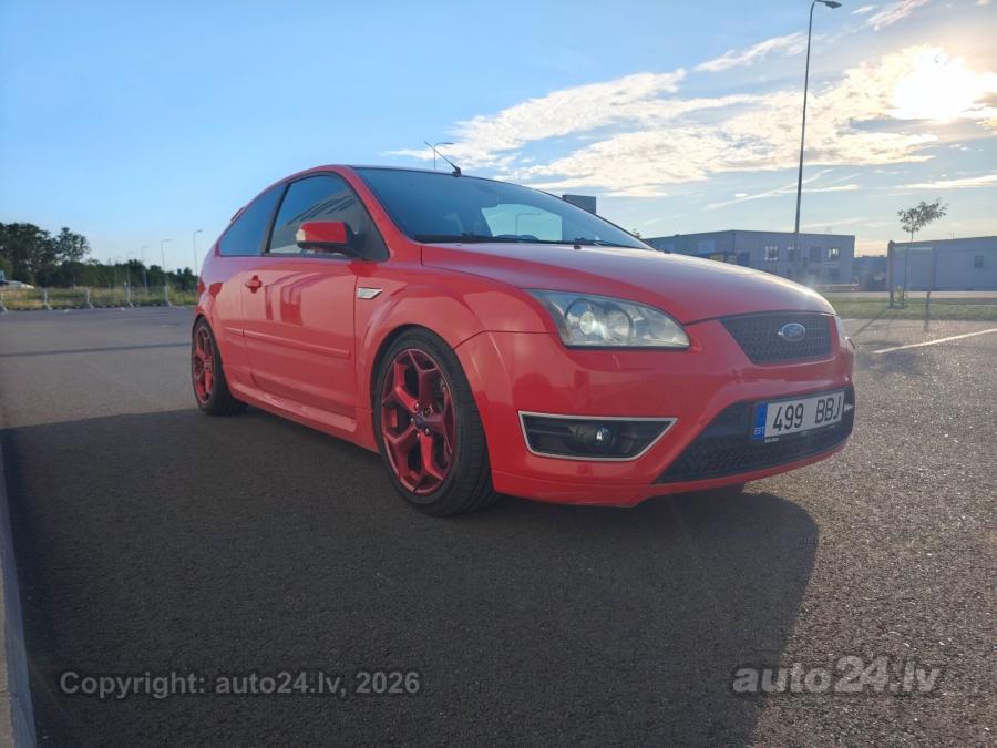 Sarkans Ford Focus 2006 Tallina, ar dzinēja tilpumu 2.50 L un nobraukumu 245 tūkst. km par 4300 €, foto 4 vietnē AUTOMOTO.COM.LV