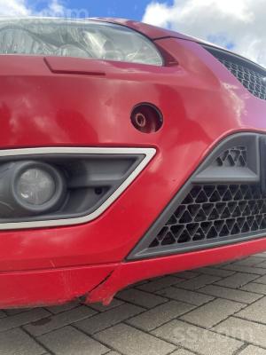 Red Ford Focus 2006 in Cesis, with an engine capacity of 2.50 L and mileage of 215 thousand km for 3250 €, photo 9 on AUTOMOTO.COM.LV