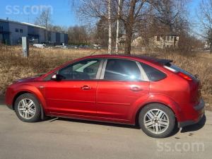 Red Ford Focus 2007 in Riga, with an engine capacity of 2.00 L and mileage of 260 thousand km for 700 €, photo  on AUTOMOTO.COM.LV