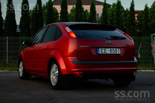 Sarkans Ford Focus 2007 Jelgava, ar dzinēja tilpumu 2.00 L un nobraukumu 262 tūkst. km par 2200 €, foto 4 vietnē AUTOMOTO.COM.LV
