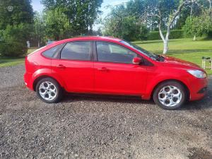 Sarkans Ford Focus 2010 Kauņa, ar dzinēja tilpumu 1.56 L un nobraukumu 345 tūkst. km par 1800 €, foto 4 vietnē AUTOMOTO.COM.LV
