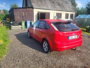 Sarkans Ford Focus 2010 Kauņa, ar dzinēja tilpumu 1.56 L un nobraukumu 345 tūkst. km par 1800 €, foto 6 vietnē AUTOMOTO.COM.LV
