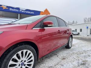 Red Ford Focus 2011 in Vilnius, with an engine capacity of 1.60 L and mileage of 205 thousand km for 2550 €, photo 9 on AUTOMOTO.COM.LV