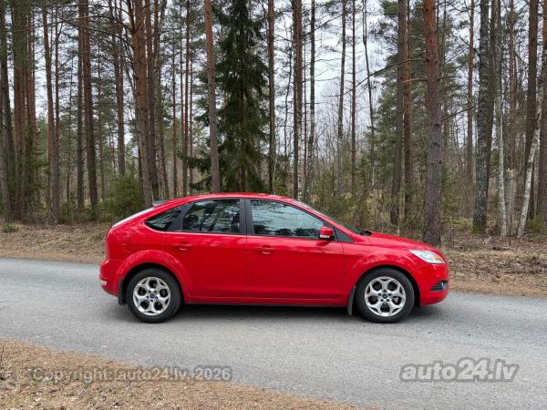 Sarkans Ford Focus 2011 Tallina, ar dzinēja tilpumu 1.60 L un nobraukumu 139 tūkst. km par 3000 €, foto 4 vietnē AUTOMOTO.COM.LV