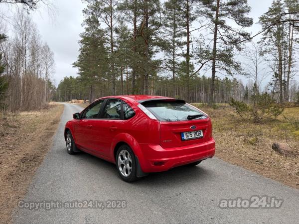 Sarkans Ford Focus 2011 Tallina, ar dzinēja tilpumu 1.60 L un nobraukumu 139 tūkst. km par 3000 €, foto 6 vietnē AUTOMOTO.COM.LV
