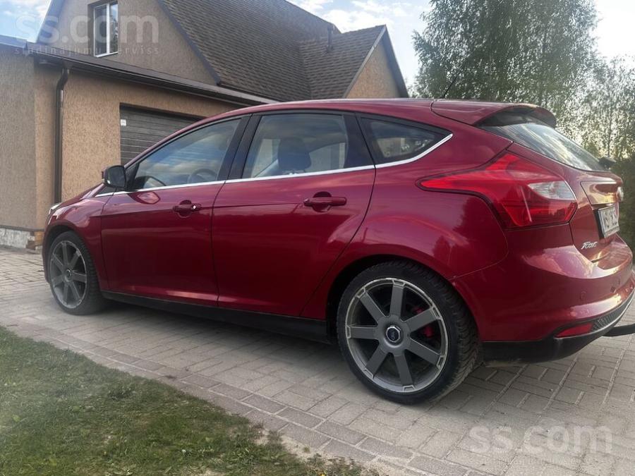 Sarkans Ford Focus 2011 Rēzekne, ar dzinēja tilpumu 2.00 L un nobraukumu 192 tūkst. km par 4300 €, foto 4 vietnē AUTOMOTO.COM.LV