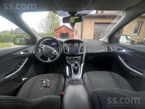 Sarkans Ford Focus 2011 Rēzekne, ar dzinēja tilpumu 2.00 L un nobraukumu 192 tūkst. km par 4300 €, foto 5 vietnē AUTOMOTO.COM.LV