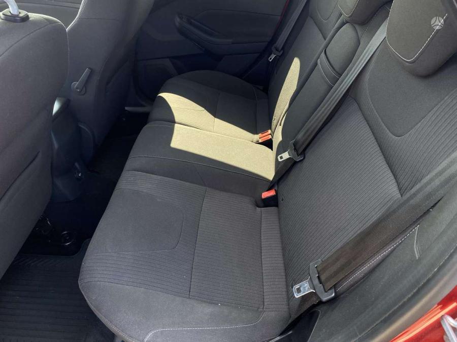 Sarkans Ford Focus 2011 Viļņa, ar dzinēja tilpumu 0.00 L un nobraukumu 264 tūkst. km par 3150 €, foto 15 vietnē AUTOMOTO.COM.LV