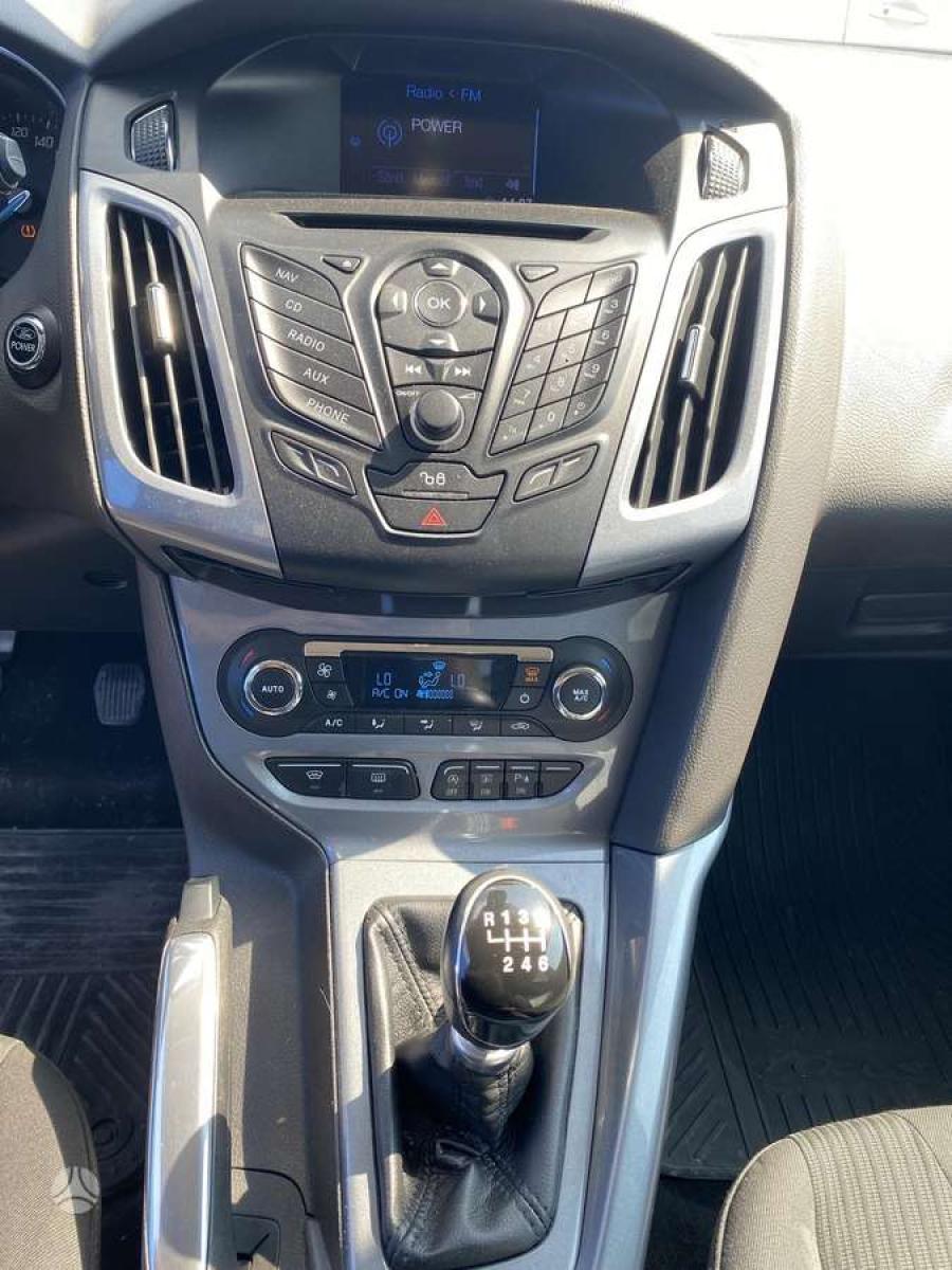 Sarkans Ford Focus 2011 Viļņa, ar dzinēja tilpumu 0.00 L un nobraukumu 264 tūkst. km par 3150 €, foto 16 vietnē AUTOMOTO.COM.LV