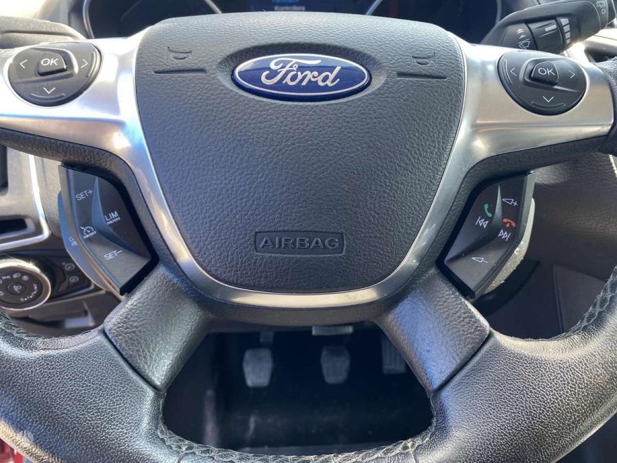 Sarkans Ford Focus 2011 Viļņa, ar dzinēja tilpumu 0.00 L un nobraukumu 264 tūkst. km par 3150 €, foto 19 vietnē AUTOMOTO.COM.LV