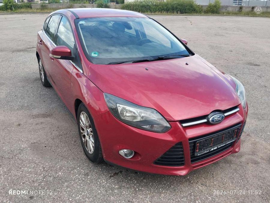 Sarkans Ford Focus 2011 Kelmė, ar dzinēja tilpumu 1.56 L un nobraukumu 280 tūkst. km par 1850 €, foto 3 vietnē AUTOMOTO.COM.LV