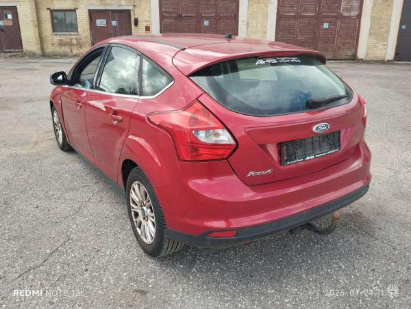 Sarkans Ford Focus 2011 Kelmė, ar dzinēja tilpumu 1.56 L un nobraukumu 280 tūkst. km par 1850 €, foto 5 vietnē AUTOMOTO.COM.LV