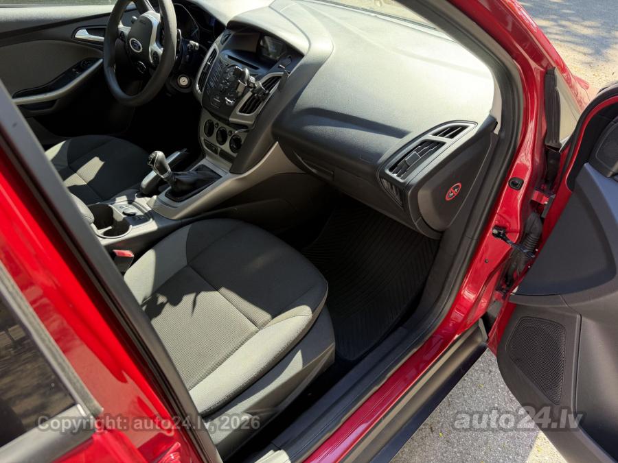Sarkans Ford Focus 2012 Tallina, ar dzinēja tilpumu 1.60 L un nobraukumu 186 tūkst. km par 3800 €, foto 7 vietnē AUTOMOTO.COM.LV