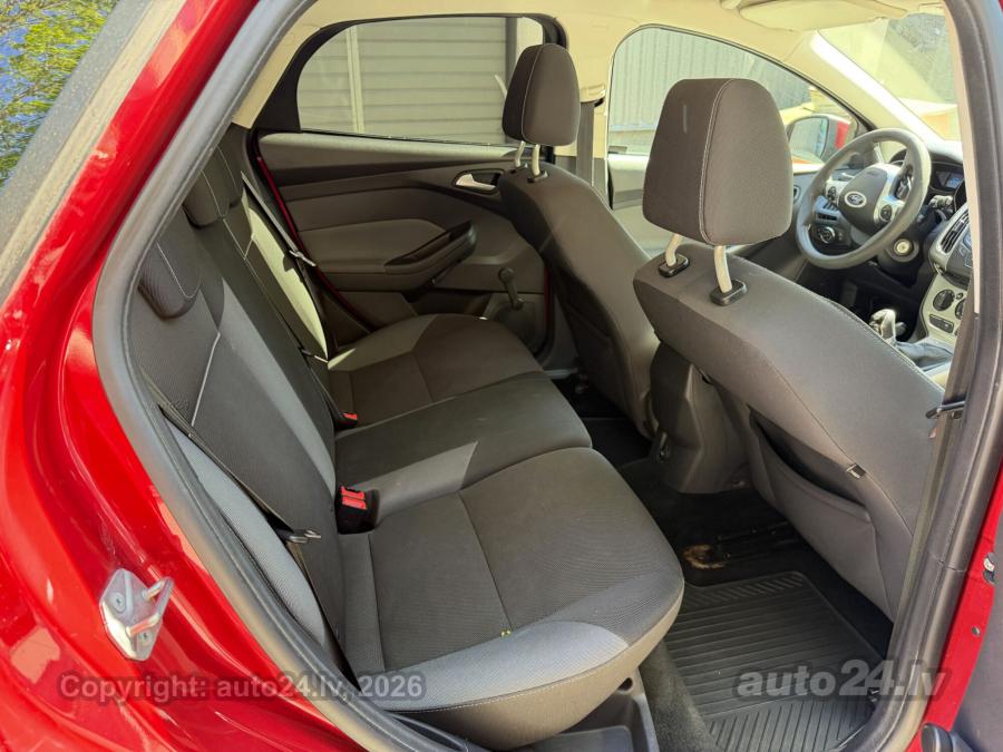 Sarkans Ford Focus 2012 Tallina, ar dzinēja tilpumu 1.60 L un nobraukumu 186 tūkst. km par 3800 €, foto 9 vietnē AUTOMOTO.COM.LV