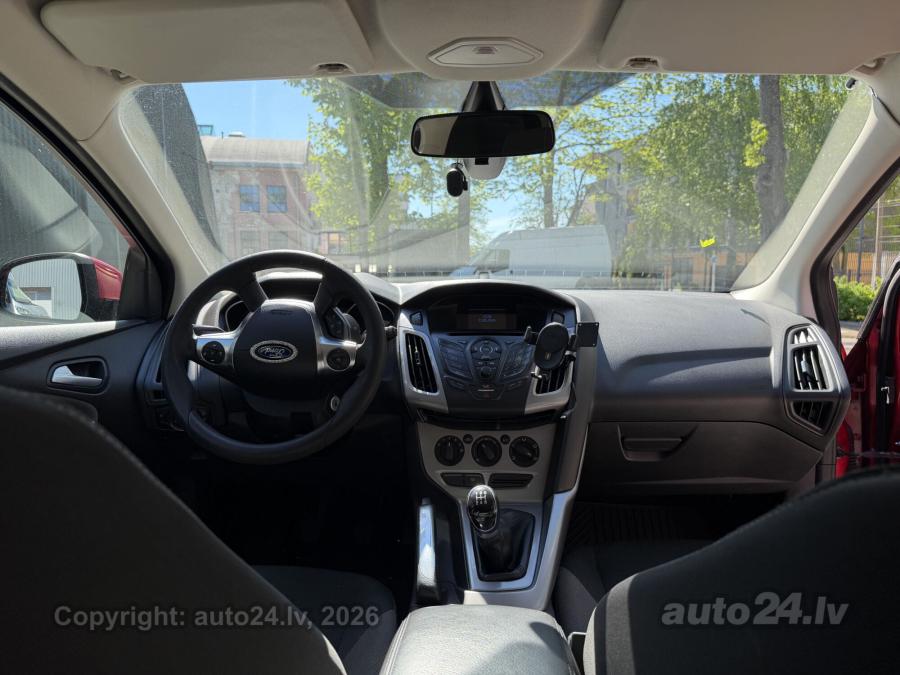 Sarkans Ford Focus 2012 Tallina, ar dzinēja tilpumu 1.60 L un nobraukumu 186 tūkst. km par 3800 €, foto 11 vietnē AUTOMOTO.COM.LV