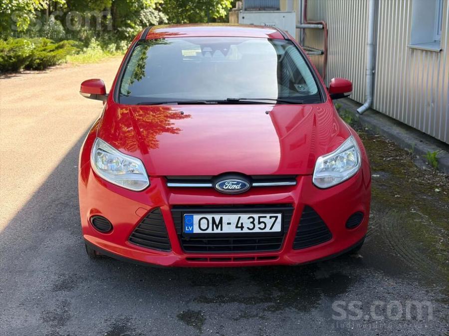 Sarkans Ford Focus 2012 Jēkabpils, ar dzinēja tilpumu 1.00 L un nobraukumu 217 tūkst. km par 3690 €, foto 1 vietnē AUTOMOTO.COM.LV