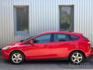 Sarkans Ford Focus 2012 Jēkabpils, ar dzinēja tilpumu 1.00 L un nobraukumu 217 tūkst. km par 3690 €, foto 7 vietnē AUTOMOTO.COM.LV
