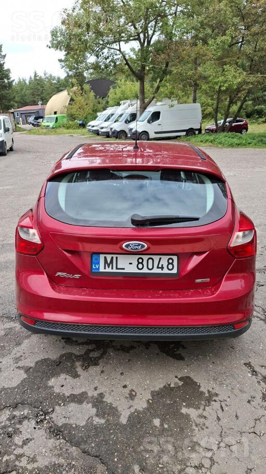 Sarkans Ford Focus 2012 Rīga, ar dzinēja tilpumu 1.60 L un nobraukumu 290 tūkst. km par 3090 €, foto 5 vietnē AUTOMOTO.COM.LV