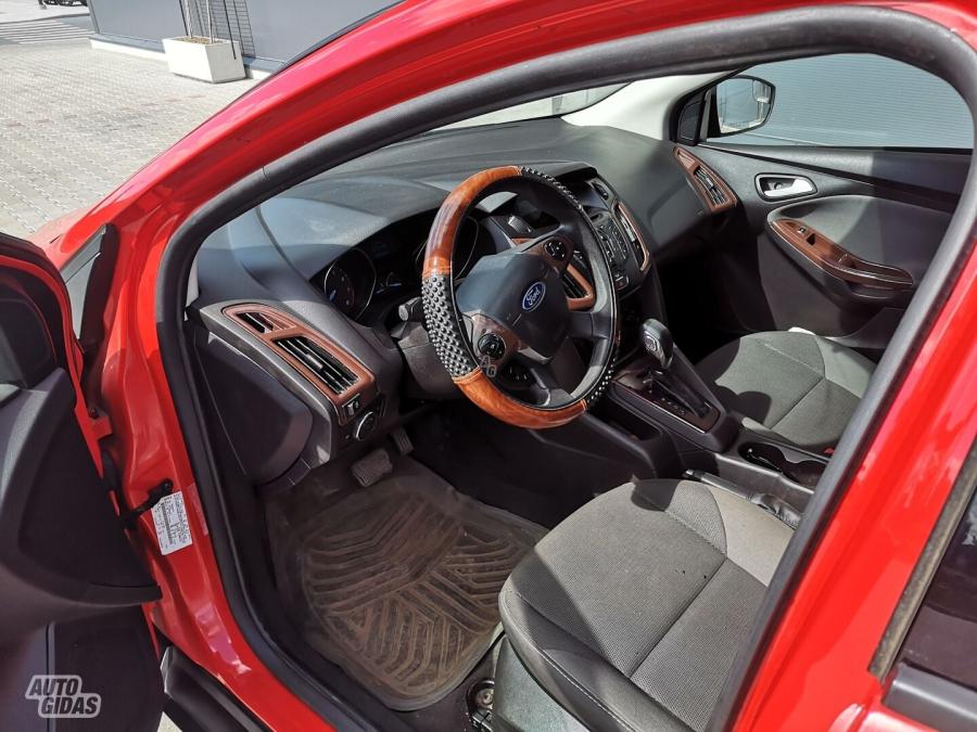 Red Ford Focus 2014 in Siauliai, with an engine capacity of 2.00 L and mileage of 144 thousand km for 2700 €, photo 13 on AUTOMOTO.COM.LV