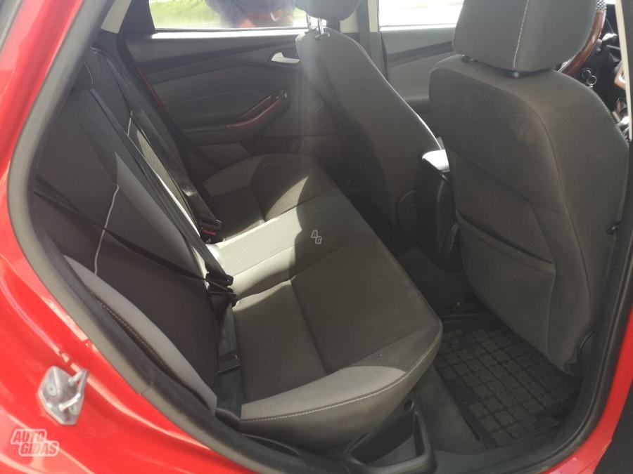 Red Ford Focus 2014 in Siauliai, with an engine capacity of 2.00 L and mileage of 144 thousand km for 2700 €, photo 17 on AUTOMOTO.COM.LV