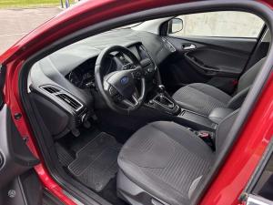Sarkans Ford Focus 2015 Telšiai, ar dzinēja tilpumu 1.50 L un nobraukumu 268 tūkst. km par 3700 €, foto 10 vietnē AUTOMOTO.COM.LV