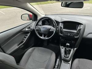 Sarkans Ford Focus 2015 Telšiai, ar dzinēja tilpumu 1.50 L un nobraukumu 268 tūkst. km par 3700 €, foto 12 vietnē AUTOMOTO.COM.LV