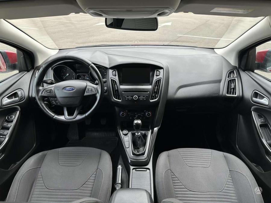 Sarkans Ford Focus 2015 Telšiai, ar dzinēja tilpumu 1.50 L un nobraukumu 268 tūkst. km par 3700 €, foto 13 vietnē AUTOMOTO.COM.LV