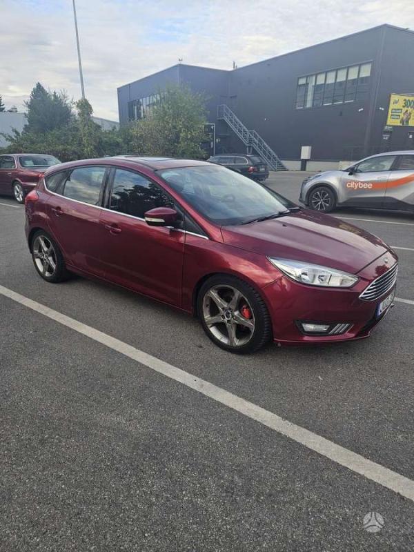 Sarkans Ford Focus 2015 Kauņa, ar dzinēja tilpumu 2.00 L un nobraukumu 135 tūkst. km par 5000 €, foto 3 vietnē AUTOMOTO.COM.LV