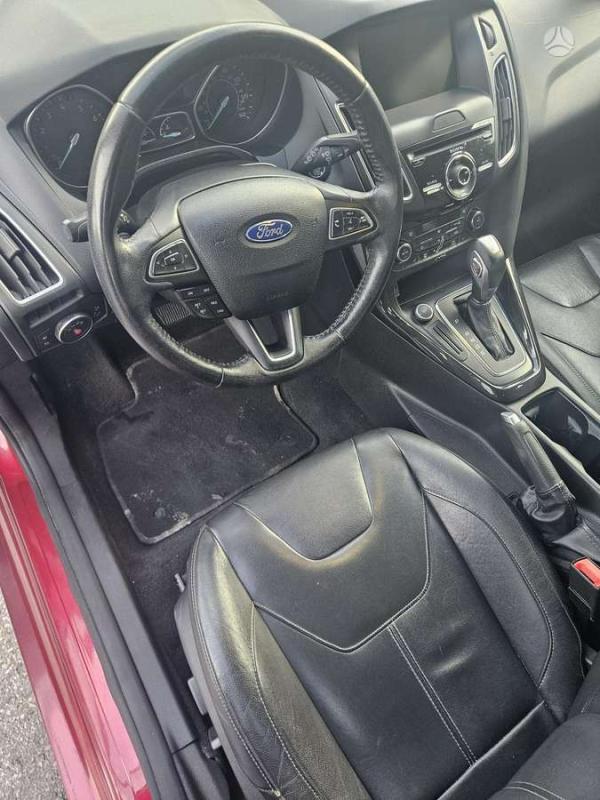 Sarkans Ford Focus 2015 Kauņa, ar dzinēja tilpumu 2.00 L un nobraukumu 135 tūkst. km par 5000 €, foto 7 vietnē AUTOMOTO.COM.LV