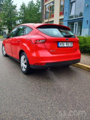 Red Ford Focus 2016 in Riga, with an engine capacity of 1.00 L and mileage of 0 thousand km for 1970 €, photo 4 on AUTOMOTO.COM.LV