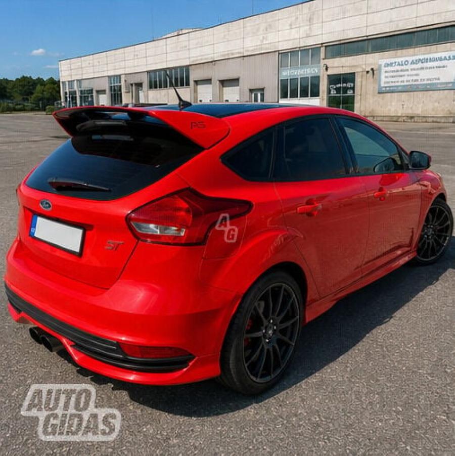 Sarkans Ford Focus 2016 Panevēža, ar dzinēja tilpumu 2.00 L un nobraukumu 176 tūkst. km par 12500 €, foto 5 vietnē AUTOMOTO.COM.LV
