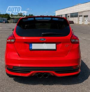 Sarkans Ford Focus 2016 Panevēža, ar dzinēja tilpumu 2.00 L un nobraukumu 176 tūkst. km par 12500 €, foto 6 vietnē AUTOMOTO.COM.LV