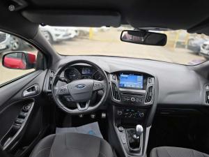 Red Ford Focus 2016 in Taurage, with an engine capacity of 1.00 L and mileage of 163 thousand km for 6800 €, photo 15 on AUTOMOTO.COM.LV