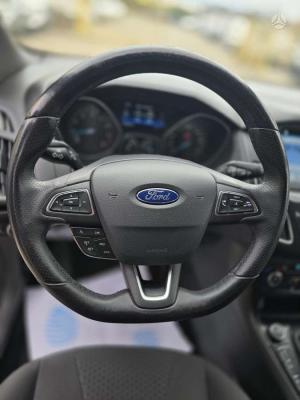 Red Ford Focus 2016 in Taurage, with an engine capacity of 1.00 L and mileage of 163 thousand km for 6800 €, photo 16 on AUTOMOTO.COM.LV