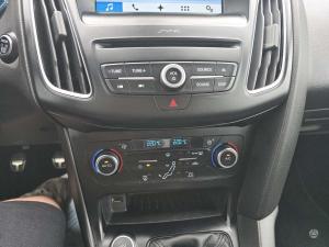 Red Ford Focus 2016 in Taurage, with an engine capacity of 1.00 L and mileage of 163 thousand km for 6800 €, photo 19 on AUTOMOTO.COM.LV