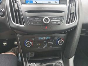 Red Ford Focus 2016 in Taurage, with an engine capacity of 1.00 L and mileage of 163 thousand km for 6800 €, photo 25 on AUTOMOTO.COM.LV