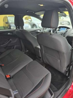 Red Ford Focus 2016 in Taurage, with an engine capacity of 1.00 L and mileage of 163 thousand km for 6800 €, photo 32 on AUTOMOTO.COM.LV