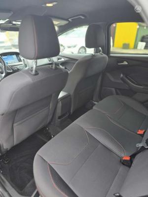Red Ford Focus 2016 in Taurage, with an engine capacity of 1.00 L and mileage of 163 thousand km for 6800 €, photo 34 on AUTOMOTO.COM.LV
