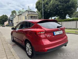 Sarkans Ford Focus 2017 Rīga, ar dzinēja tilpumu 1.50 L un nobraukumu 130 tūkst. km par 7450 €, foto 4 vietnē AUTOMOTO.COM.LV
