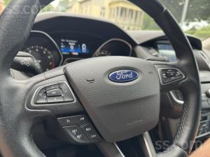 Sarkans Ford Focus 2017 Rīga, ar dzinēja tilpumu 1.50 L un nobraukumu 130 tūkst. km par 7450 €, foto 10 vietnē AUTOMOTO.COM.LV