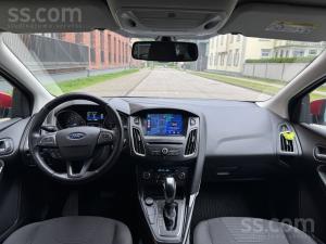 Sarkans Ford Focus 2017 Rīga, ar dzinēja tilpumu 1.50 L un nobraukumu 130 tūkst. km par 7450 €, foto 16 vietnē AUTOMOTO.COM.LV