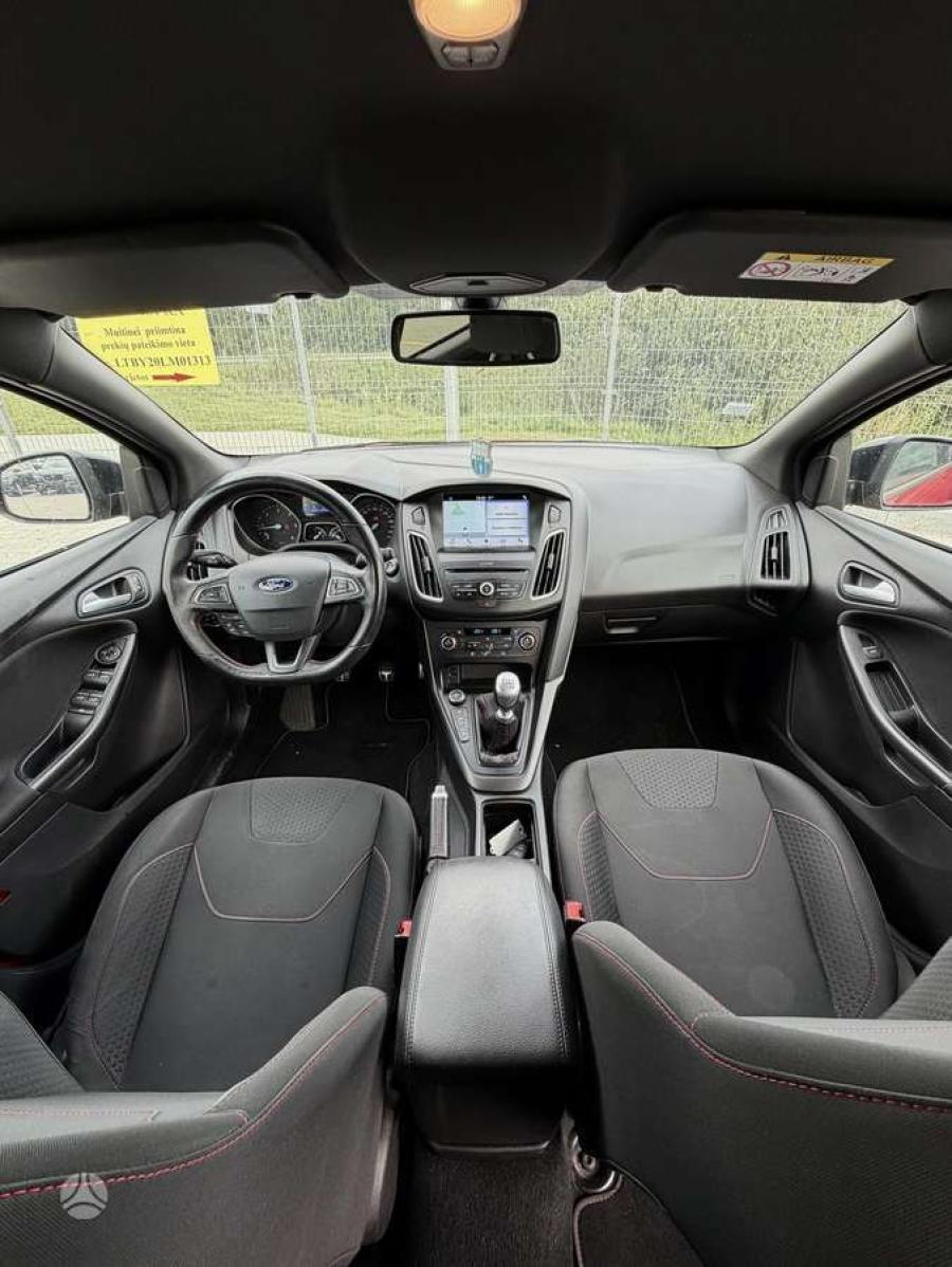 Sarkans Ford Focus 2017 Tauragė, ar dzinēja tilpumu 2.00 L un nobraukumu 180 tūkst. km par 7300 €, foto 32 vietnē AUTOMOTO.COM.LV