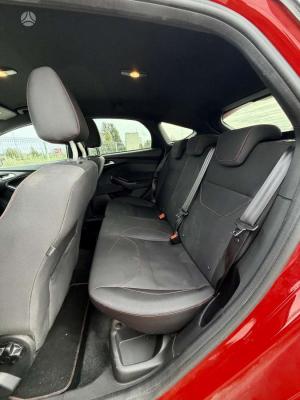 Sarkans Ford Focus 2017 Tauragė, ar dzinēja tilpumu 2.00 L un nobraukumu 180 tūkst. km par 7300 €, foto 33 vietnē AUTOMOTO.COM.LV