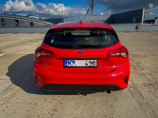 Sarkans Ford Focus 2018 Viļņa, ar dzinēja tilpumu 1.00 L un nobraukumu 241 tūkst. km par 4990 €, foto 6 vietnē AUTOMOTO.COM.LV