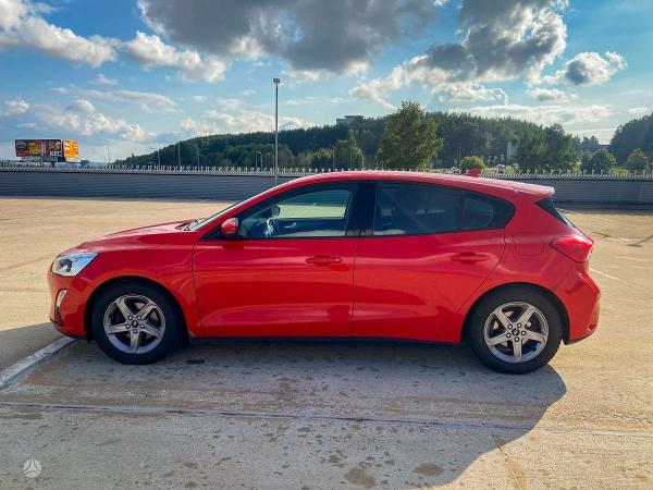 Sarkans Ford Focus 2018 Viļņa, ar dzinēja tilpumu 1.00 L un nobraukumu 241 tūkst. km par 4990 €, foto 8 vietnē AUTOMOTO.COM.LV